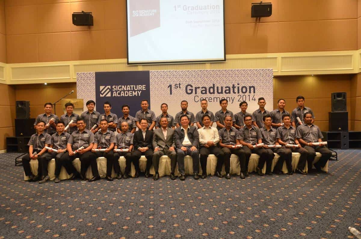 Signature Academy 1st Graduation Ceremony 2014_3a – BusinessToday