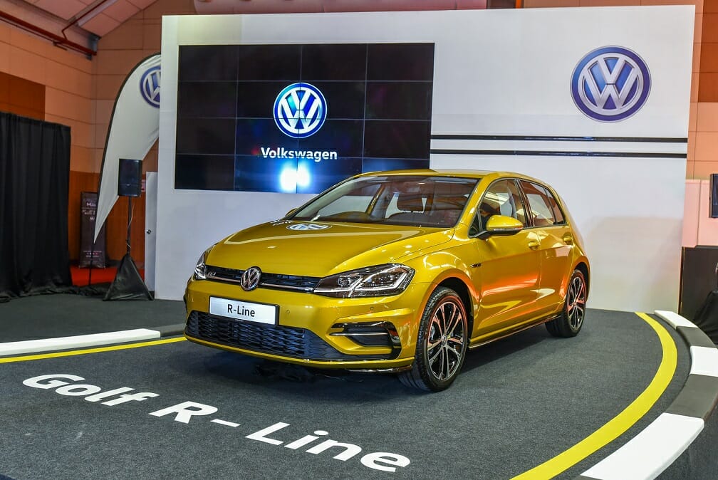 Volkswagen Unveils New Golf R-Line - BusinessToday