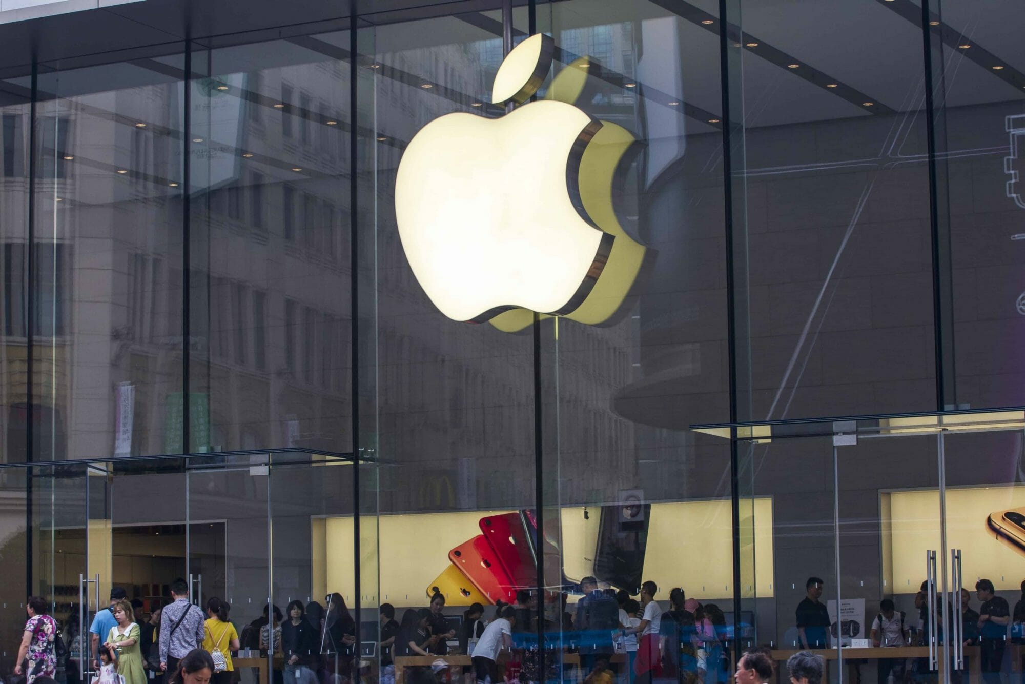 Apple's $3 Trillion Market Value Follows 5800% Gain - BusinessToday