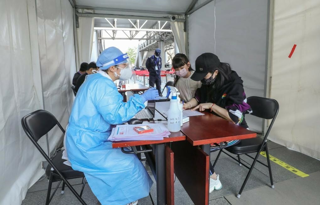 China Eases Covid-19 Policy, Shortens Quarantine Period and Flight Curbs