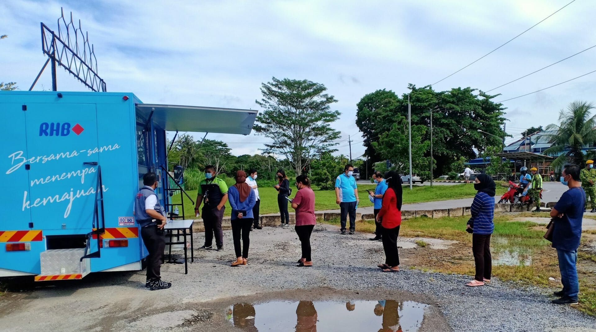 RHB Group Rolls Out Mobile ATM Service In Sarawak - BusinessToday