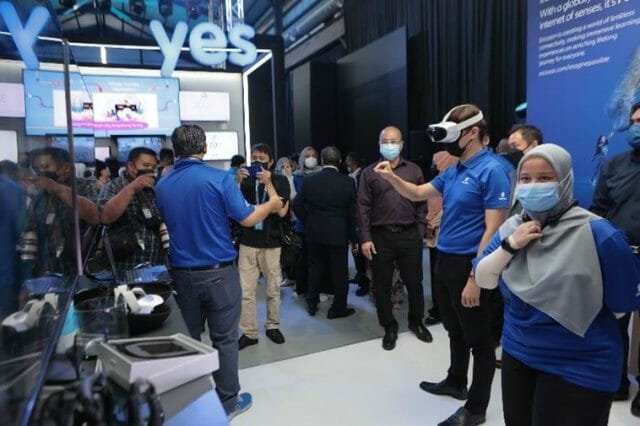 YTL Drops YES 5G Package Rates To RM35 Including Free Device