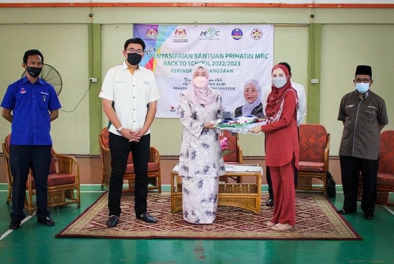 6000 Students To Benefit From MRC "Back To School Programme ...