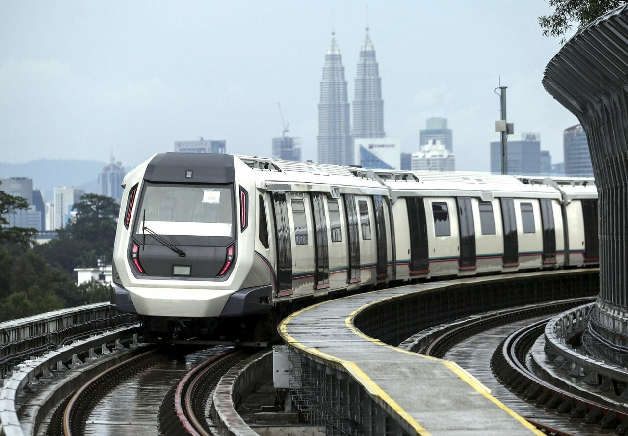 RapidKL Extends Operating Hours For LRT, MRT And Monorel For New Years Eve