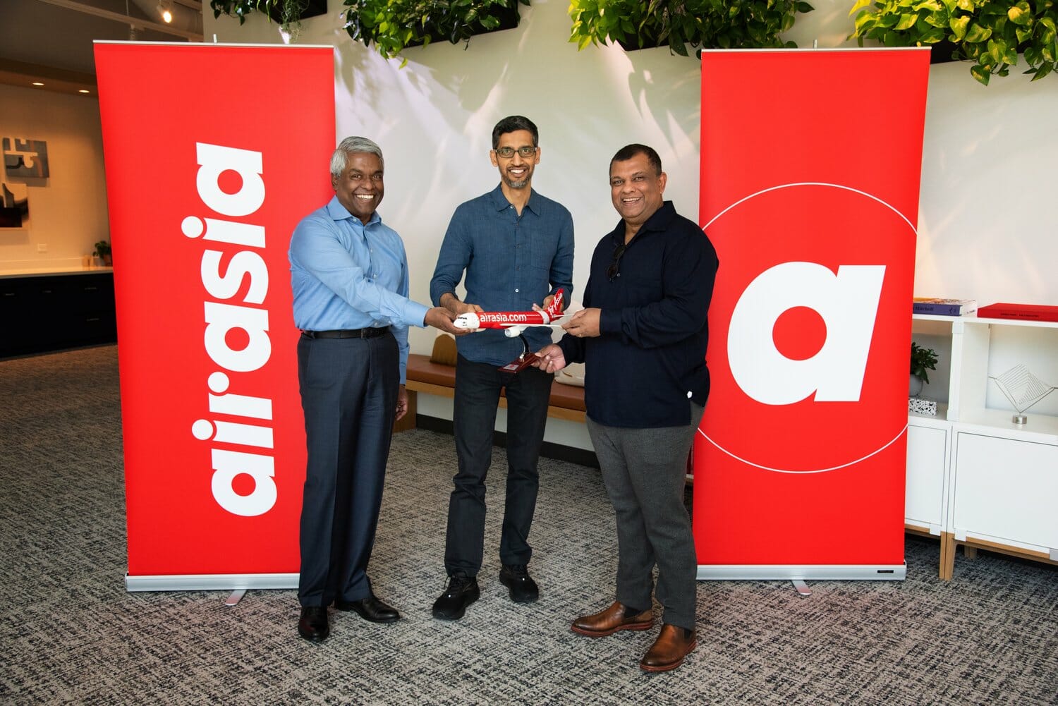 Unlocking Digital Growth, Strategic Partnership between airasia Super ...