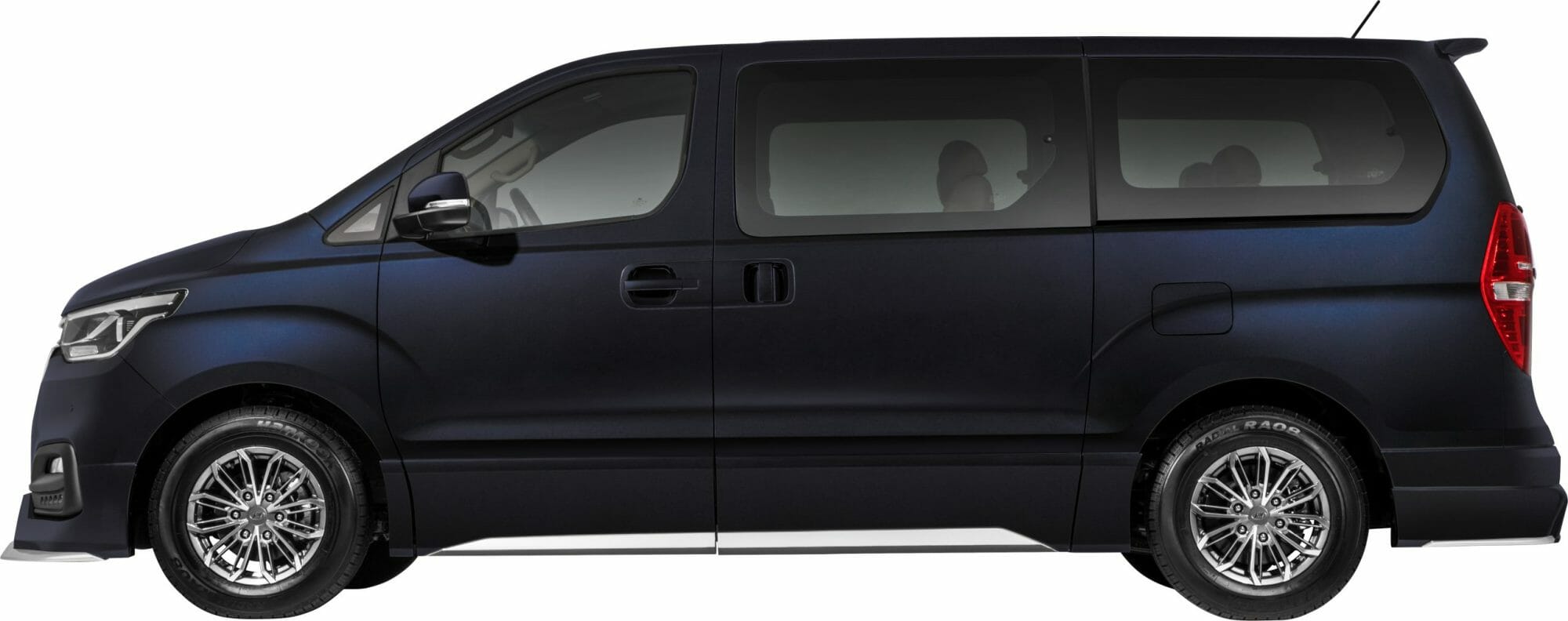 Limited Units Of Hyundai Grand Starex Up For Grabs - BusinessToday