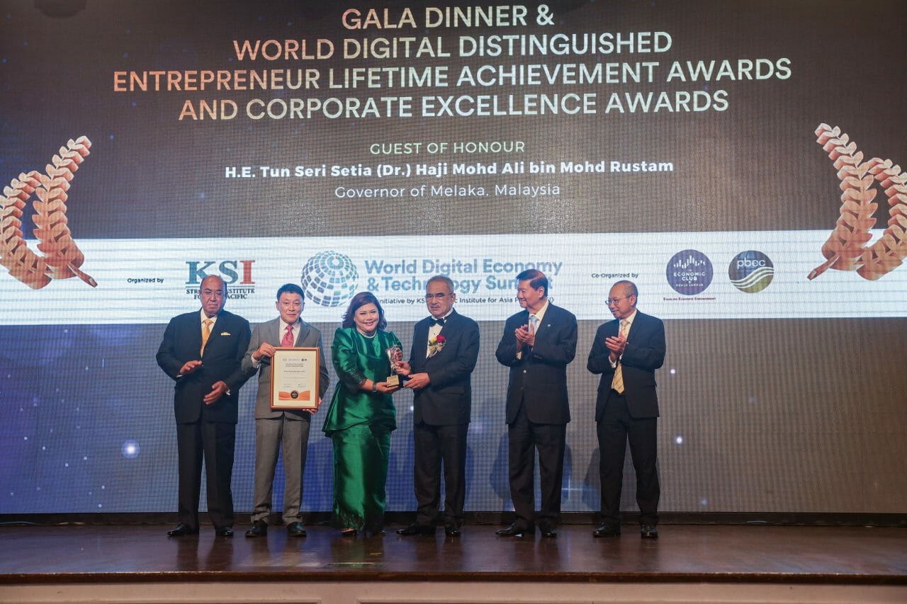 SEDANIA’s Fintech CEO Won Lifetime Achievement Award - BusinessToday