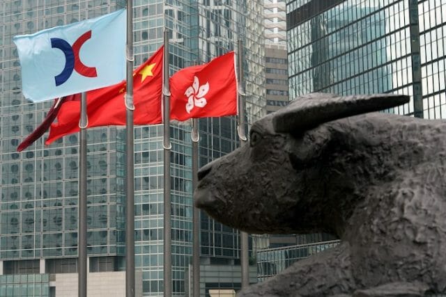Hong Kong Stocks Close January With A Sell‑Off As Hang Seng Falls Over 2%