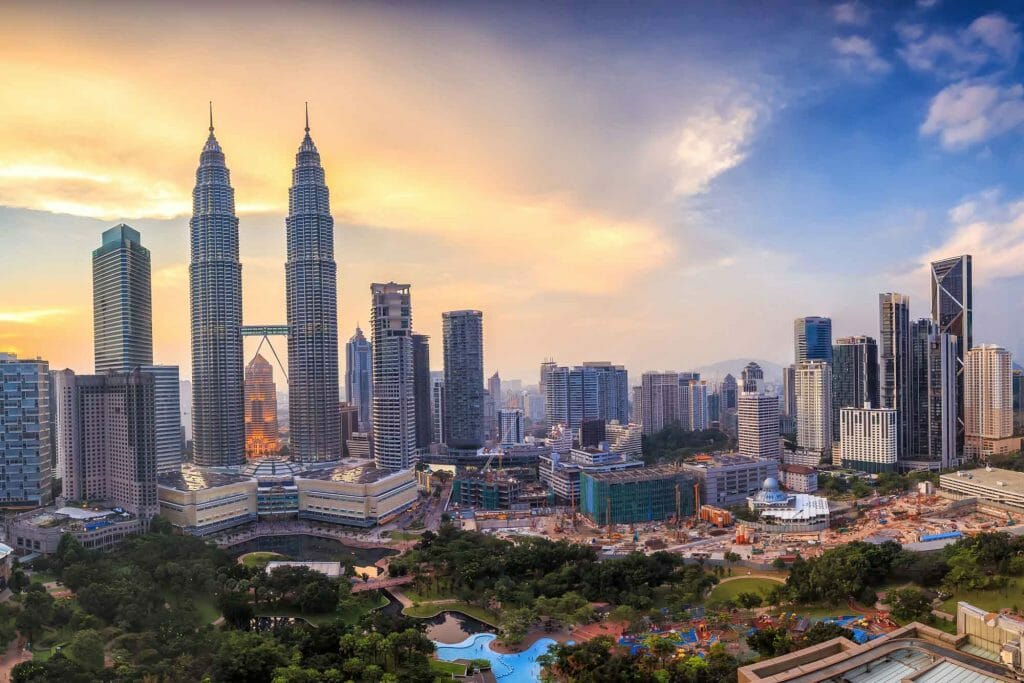 Malaysia's Life Expectancy Rises To 75.3 In 2025, DOSM Reports