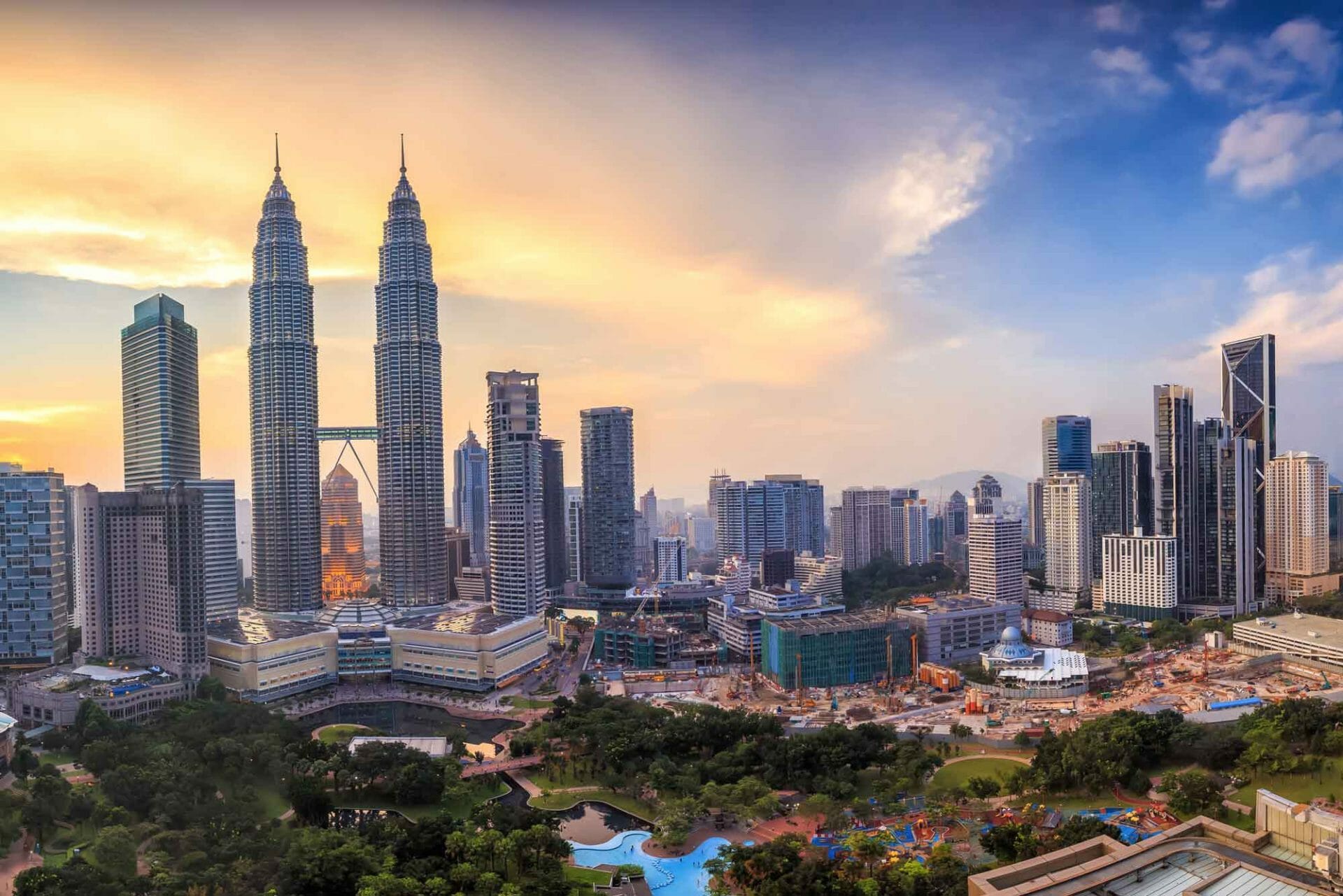 Malaysia's Rate Of Women In Senior Management Surpasses Global Average ...