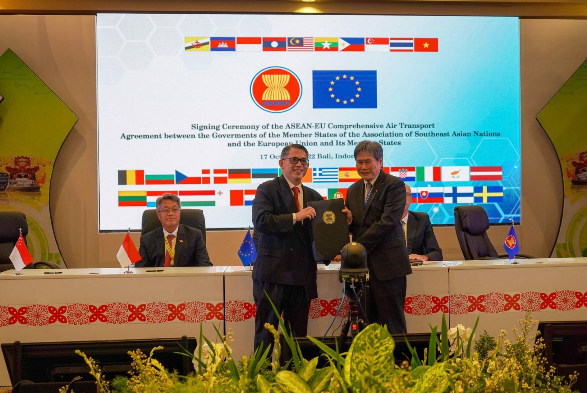 World’s First ASEAN - EU Air Transport Agreement Signed To Propel ...