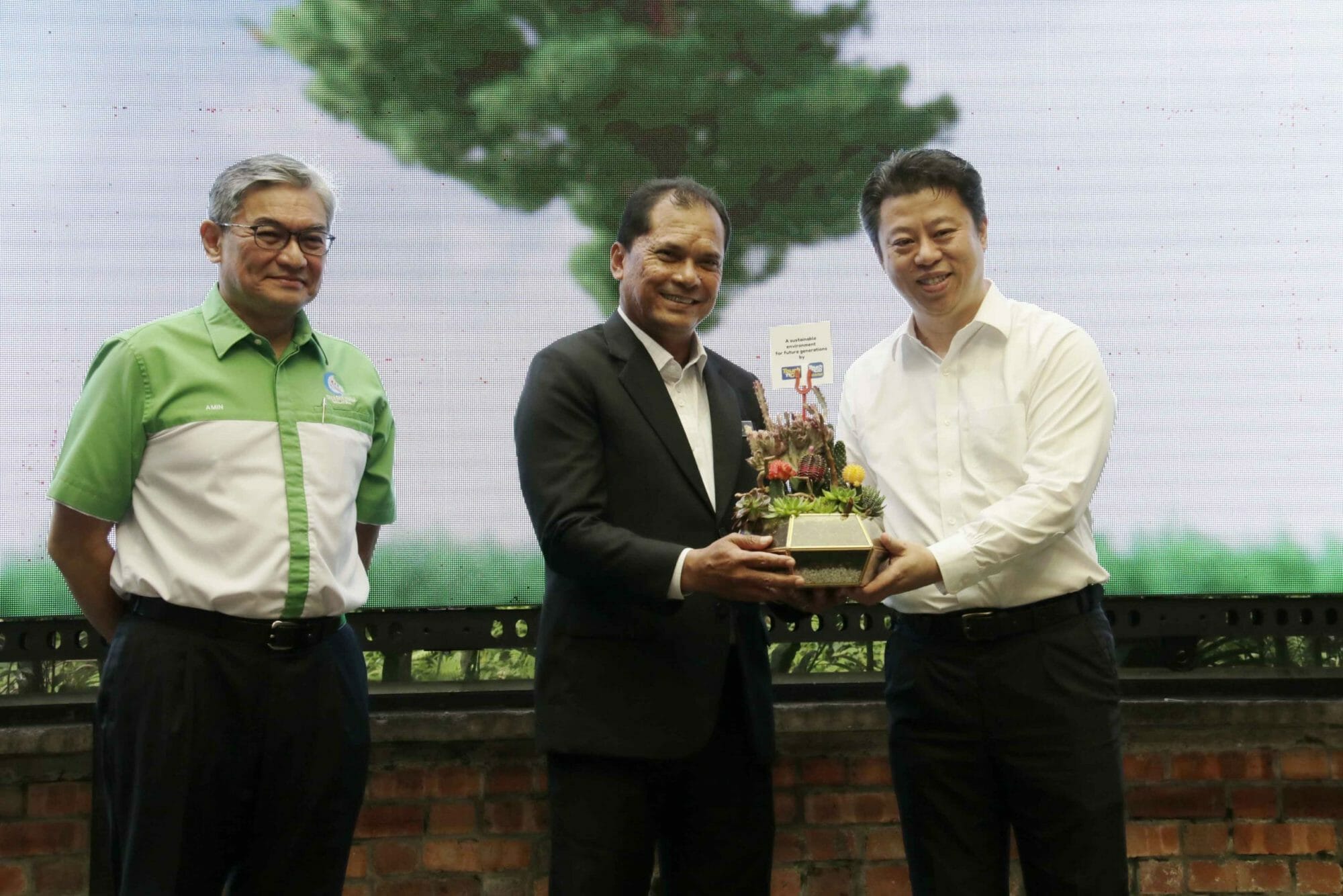 Touch ‘n Go eWallet Collaborates with Yayasan Hijau Malaysia in Green ...