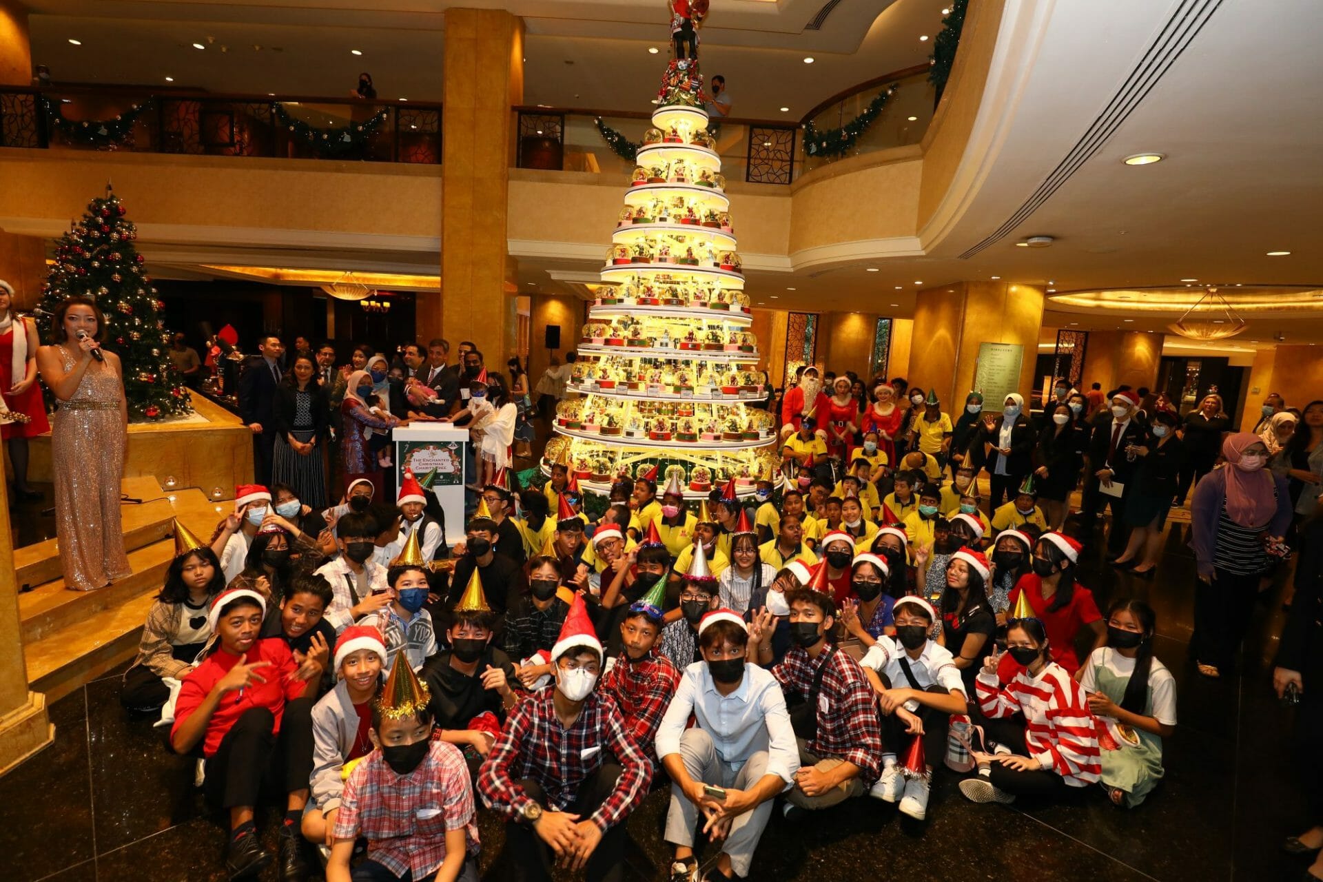 An Enchanted Christmas Charity Tree Light Up At Shangri-La Kuala Lumpur ...