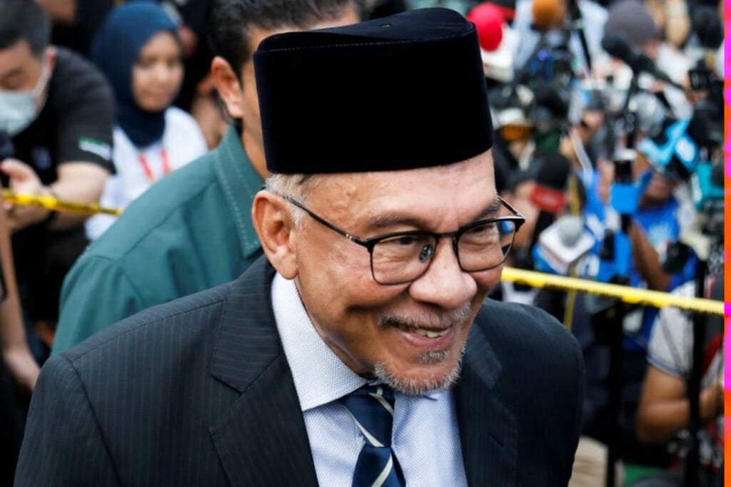 Global Press Goes To Town On Anwar’s PM’s Announcement - BusinessToday