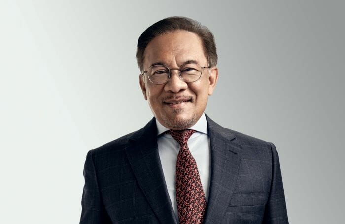 PM Anwar Declares Monday Public Holiday