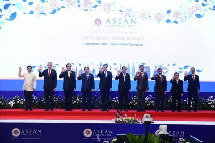 ASEAN And China To Discuss Upgrades On Its Oldest FTA