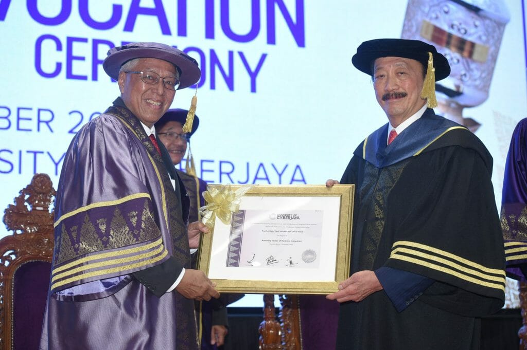 Tan Sri Dato’ Seri Vincent Tan Conferred Honorary Doctorate - BusinessToday