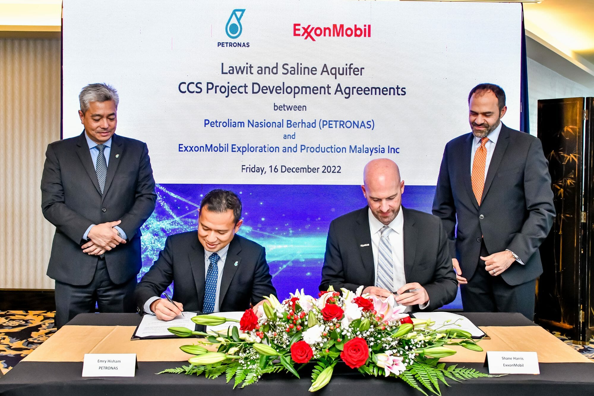 PETRONAS, ExxonMobil Sign CCS Project Development Agreements ...