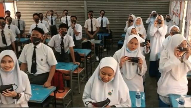 Students Score Best SPM Results In Over A Decade