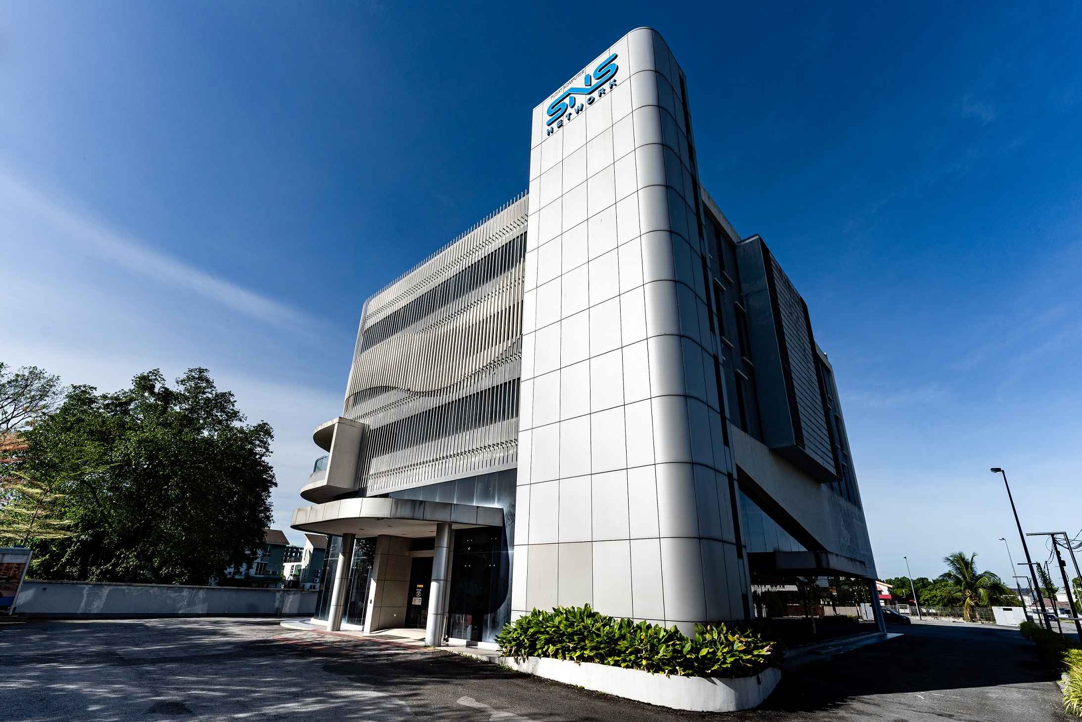 SNS Network's Net Profit Jumps Four Fold In Q3 From Better Tech Demand