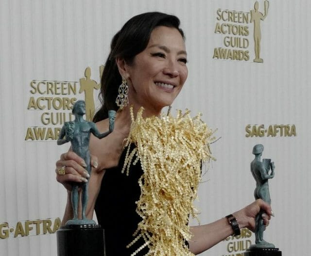 Malaysian Born Michelle Yeoh Becomes First Asian To Win An Oscar