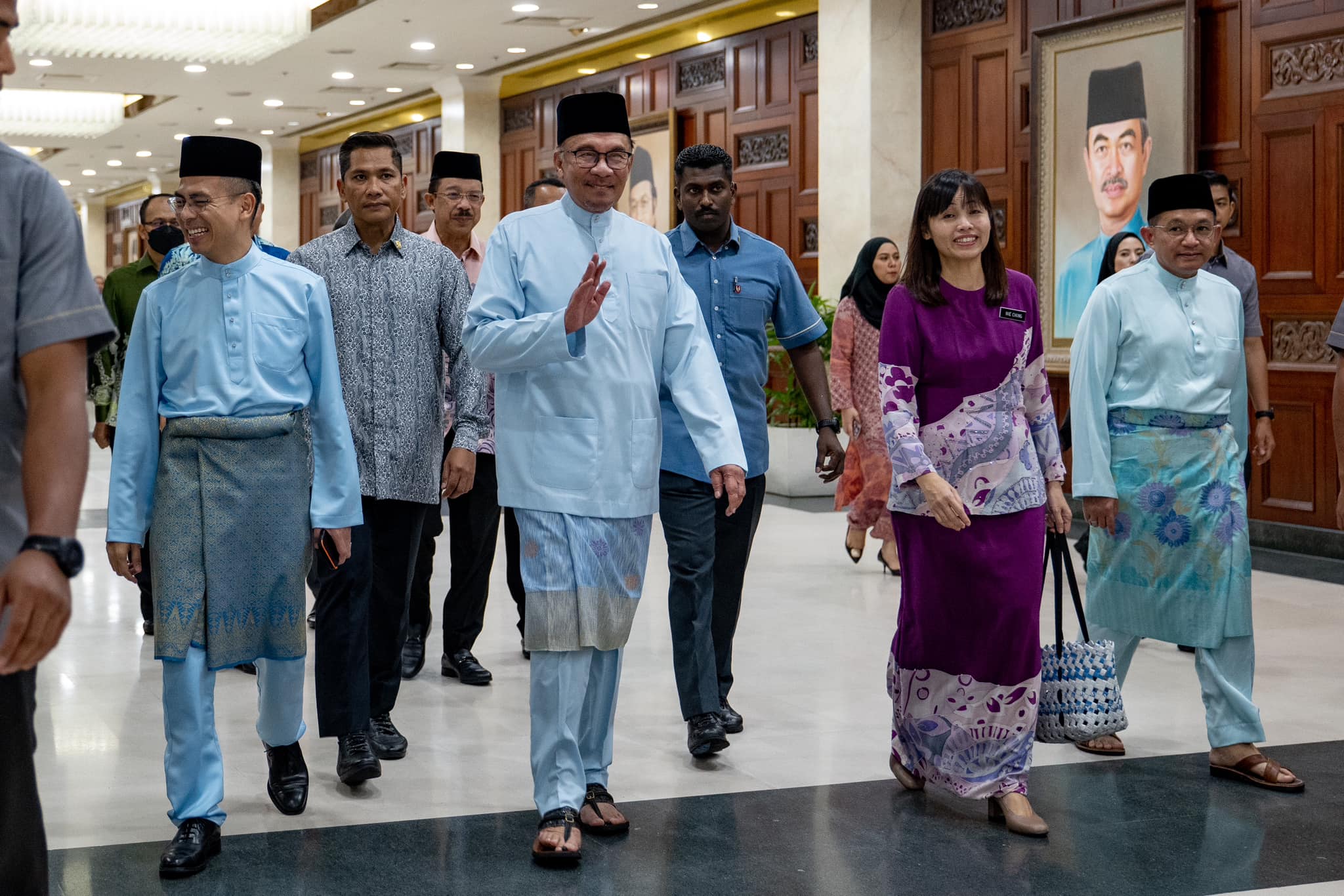 Anwar To Announce Another Piece Of Good News In Conjunction With Raya ...