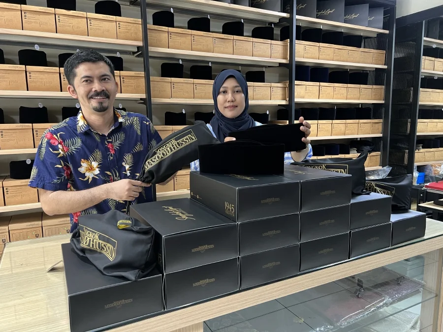 Foldable Songkok Is Making A Comeback - BusinessToday
