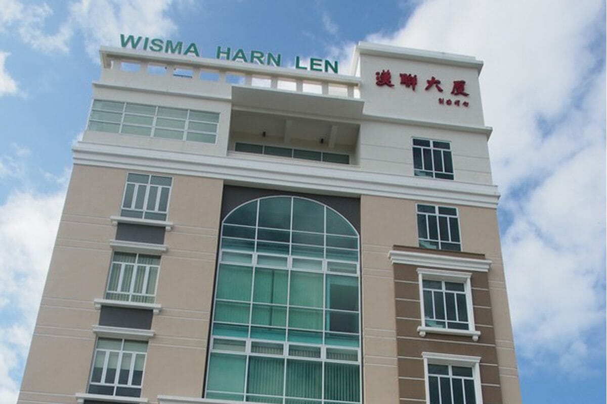 Harn Len Inks Deal To Explore Pineapple Plantation Business With Jutawan Enterprise