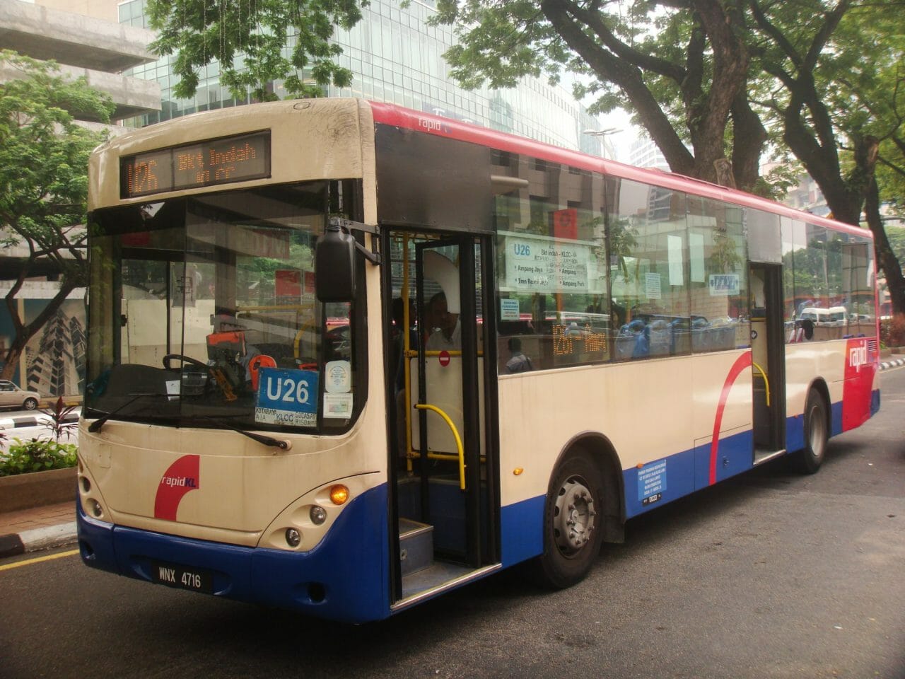 Rapid KL Deploys Backup Buses After Technical Glitch Hits Cheras ...