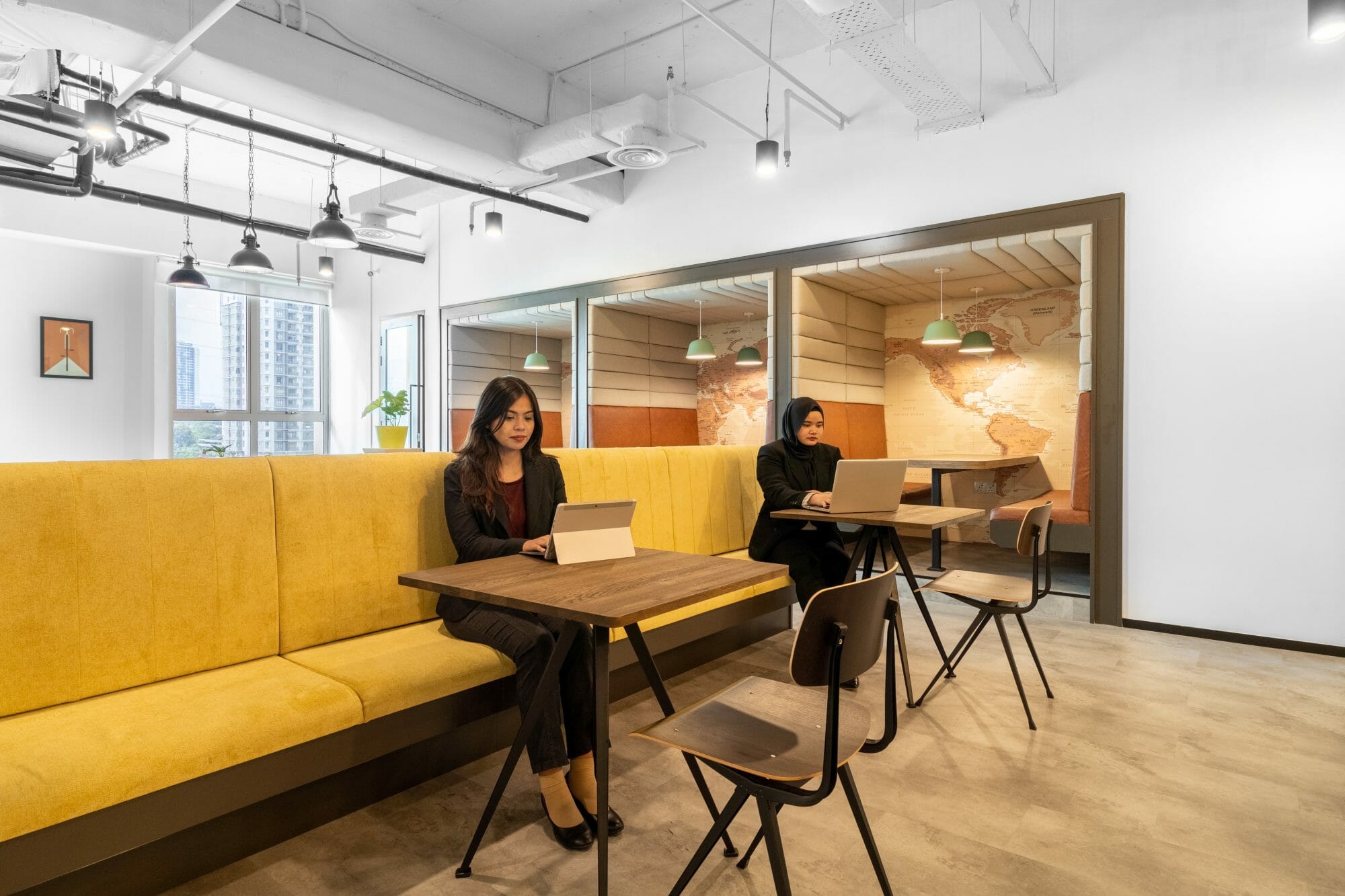 The Future of Work: How Hybrid Working Supports People, Profits, and ...