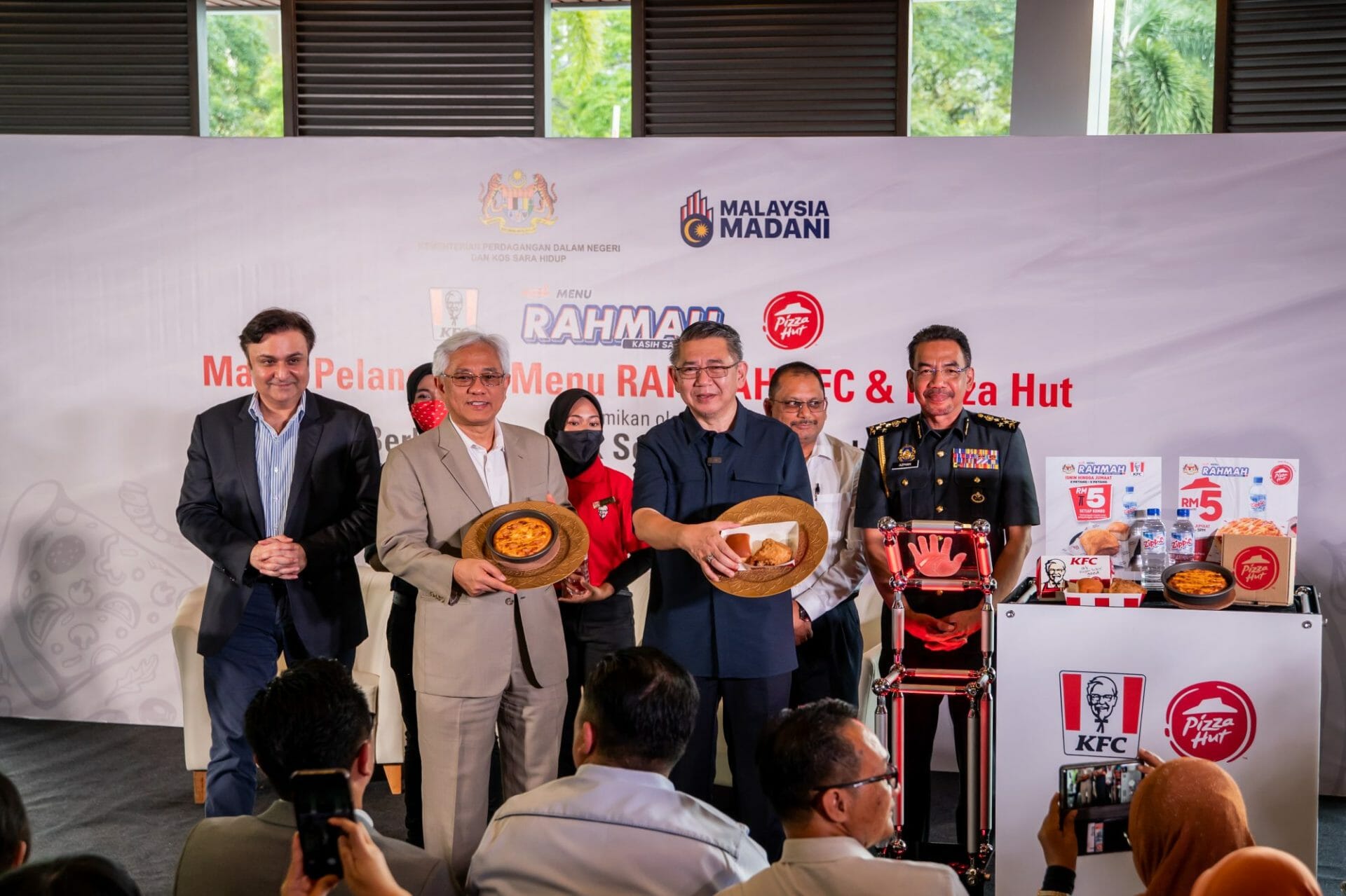 Rahmah Menu Now Available At KFC And Pizza Hut - BusinessToday