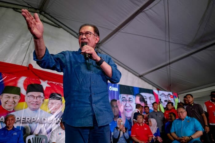 Second Term for Amirudin If Harapan Wins Selangor: Anwar
