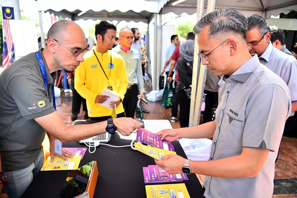 Govt Announces 5G Rahmah Postpaid Packages For RM2 A Day