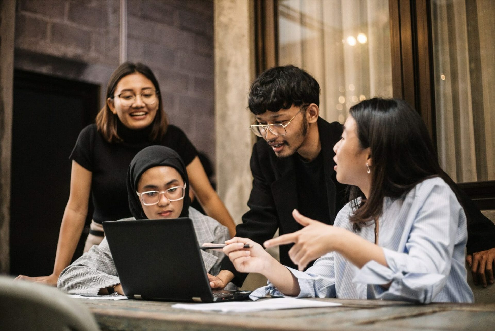 How Leaders Can Stop 'Loud Quitting' And Get The Team Back On Track ...