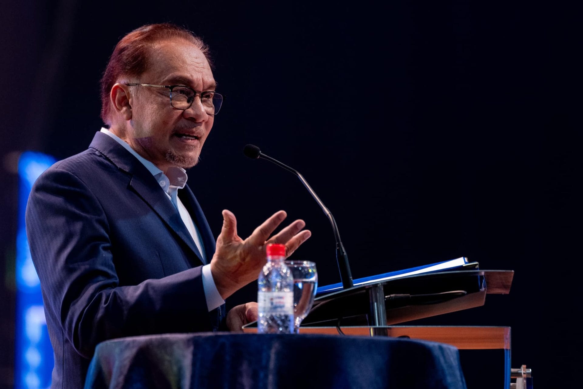 Anwar's Cabinet Reshuffle: New Faces, Returning Faces (Full List ...