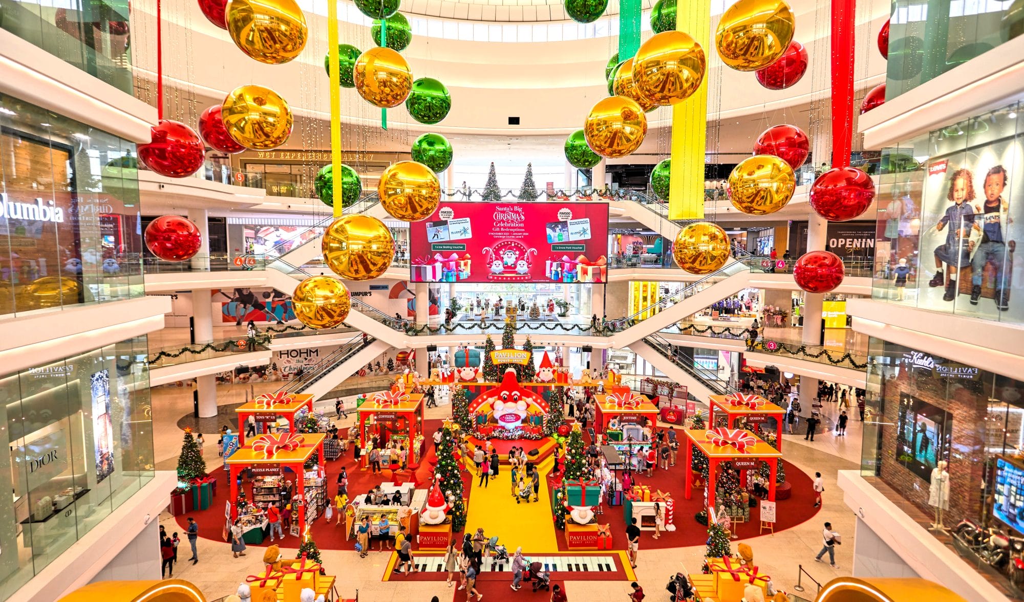 Decorating, Gifting and Celebrating: Christmas Preparation Made Easy at ...