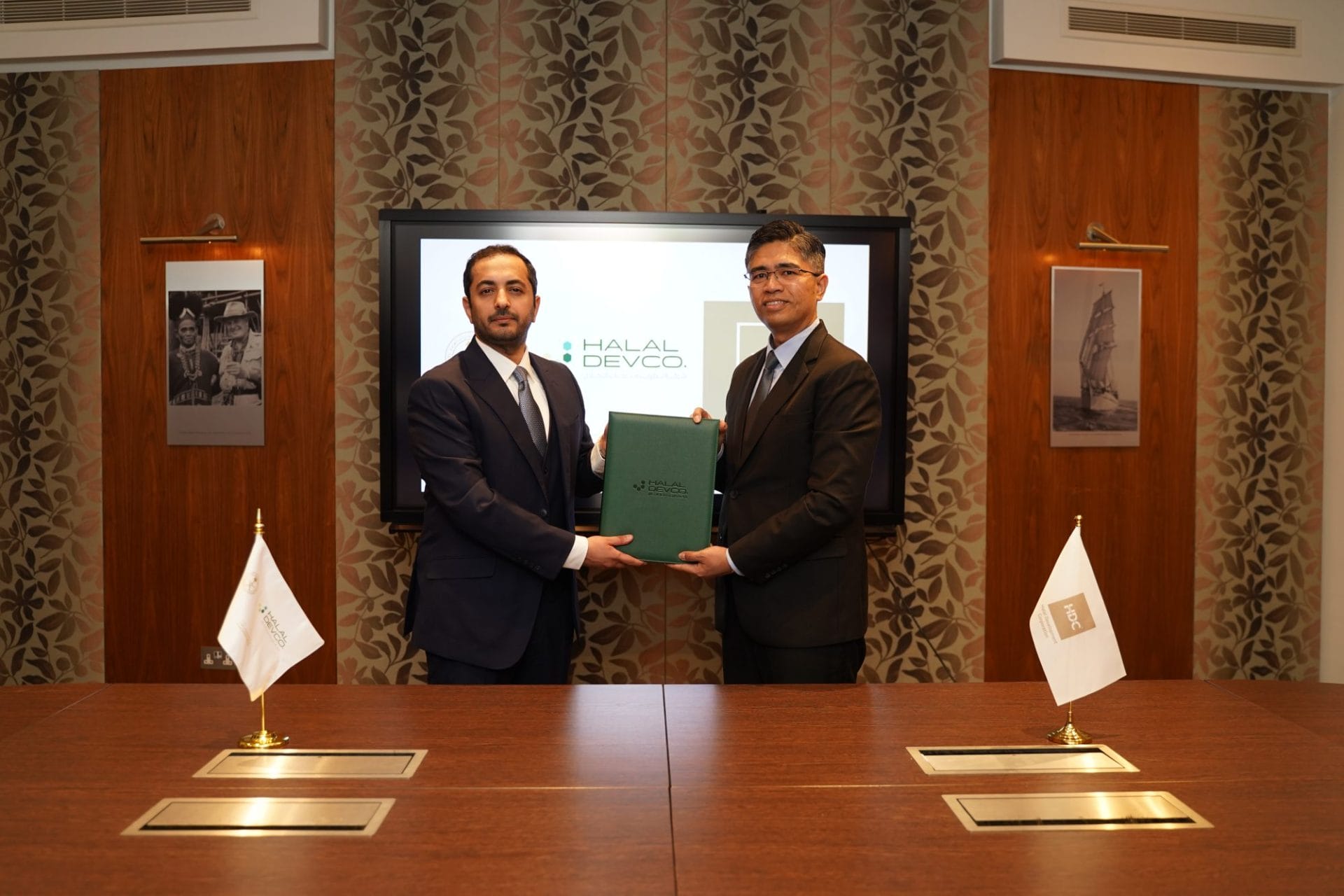 HPDC, HDC Forge Strategic Alliance At Halal Expo London 2023 To Boost ...