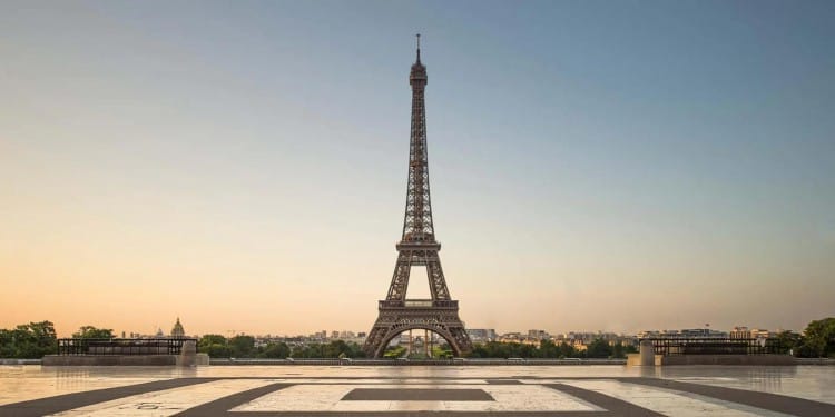 Eiffel Tower Closed As Staff Go On Strike