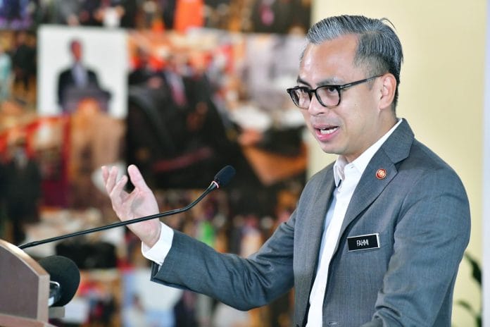 Fahmi Fadzil Sees Future Of Advanced Healthcare With CelcomDigi Digital ...