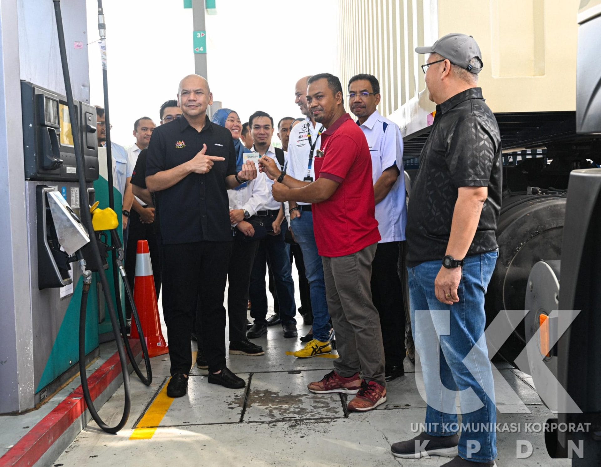 Implementation Of The Fleet Card Pilot Project Through SKDS 2.0 On Land ...