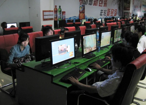 China Cracks Down On Platforms Luring Users With External Links