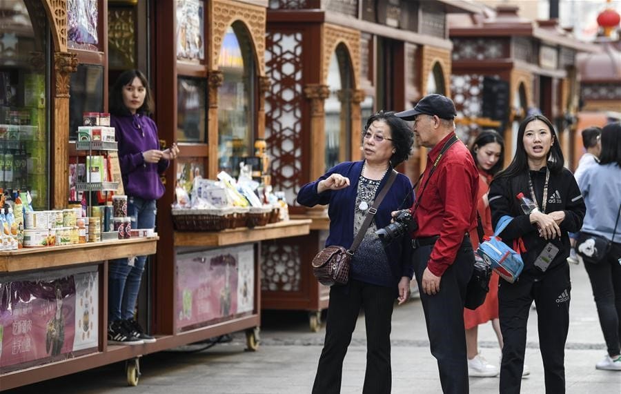 China's Retail Index Continues Expansion In April