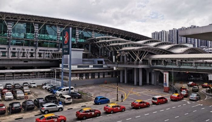 Malaysia To Pilot QR Code Method At Johor Immigration Checkpoints