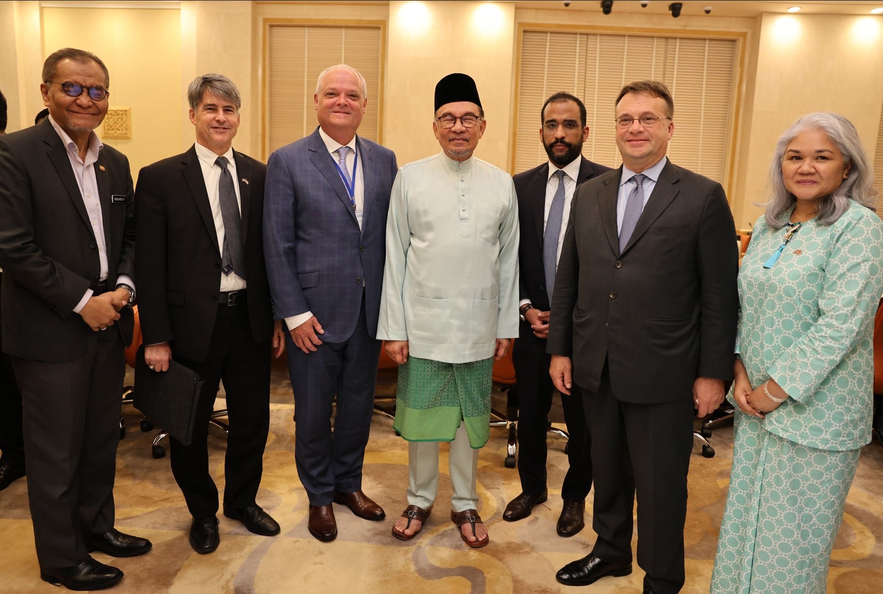 IBM APAC VP Praises Malaysia’s AI Stance, Recommends Decisiveness and ...