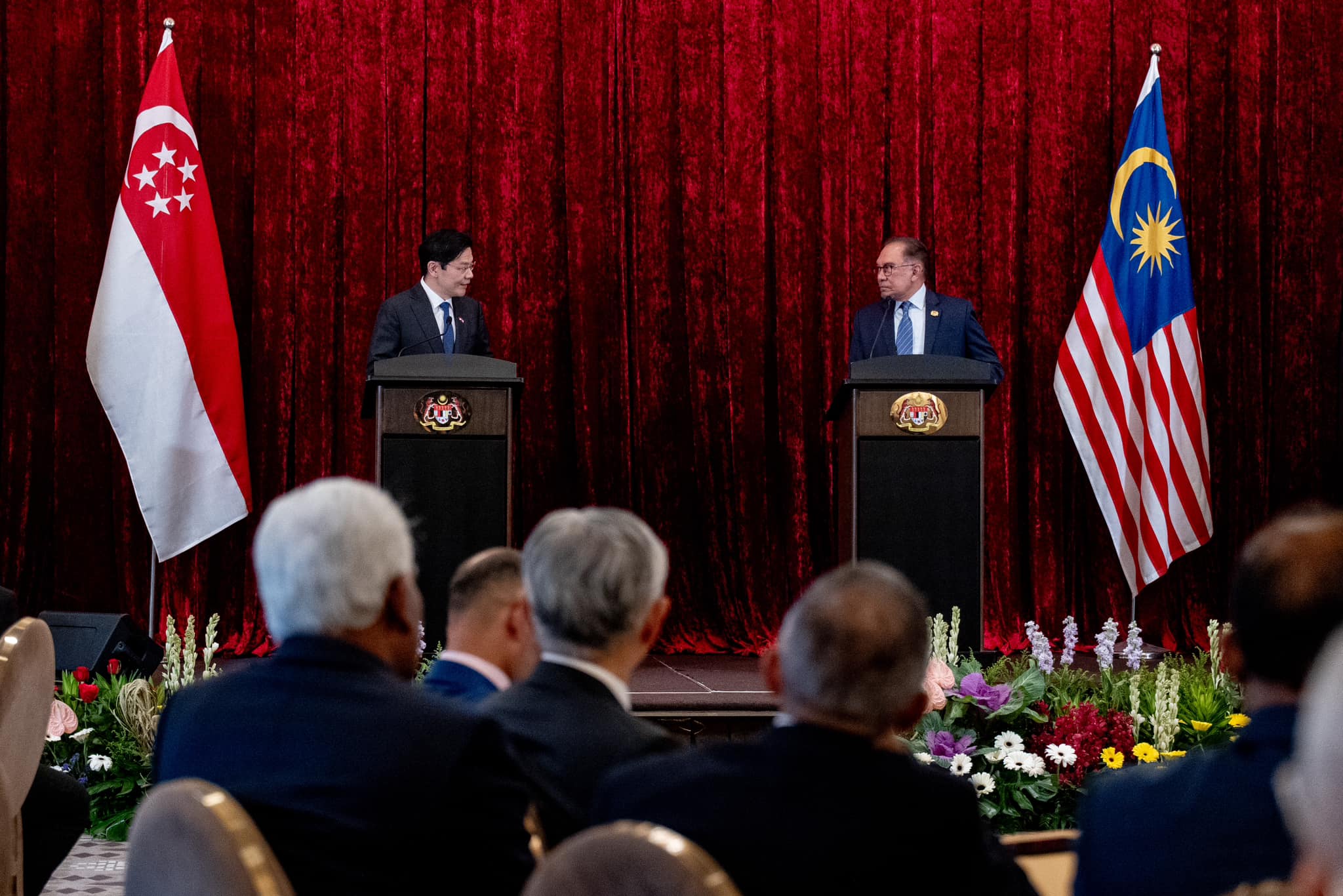 Malaysia Exchanges MOU With Singapore On Johor-Singapore Special ...