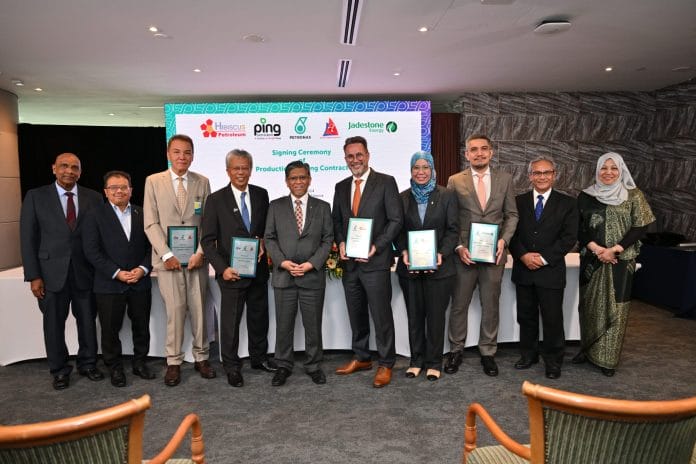 PETRONAS Signs Production Sharing Contracts For Three Offshore Clusters ...