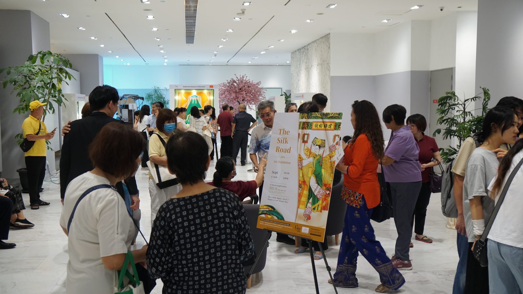 Silk Art Exhibition "The Silk Road" Ends After Successful 13-Day Run ...
