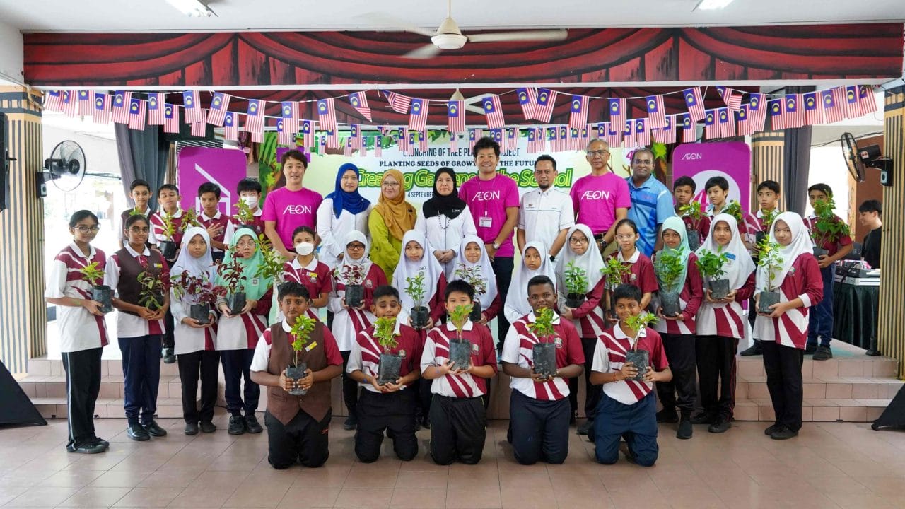 AEON Launches Nationwide Tree Planting Program With MOE For 40th ...