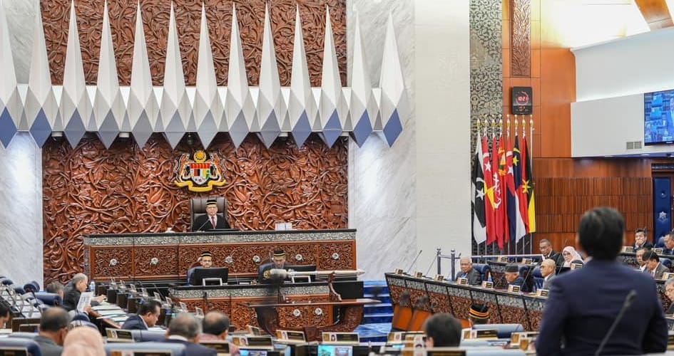 Amendments To Communications Act Passed In Dewan Rakyat - BusinessToday