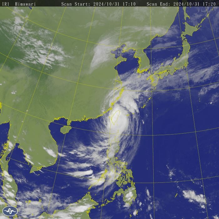 Taiwan Shuts Down As Typhoon Kong-rey Makes Landfall